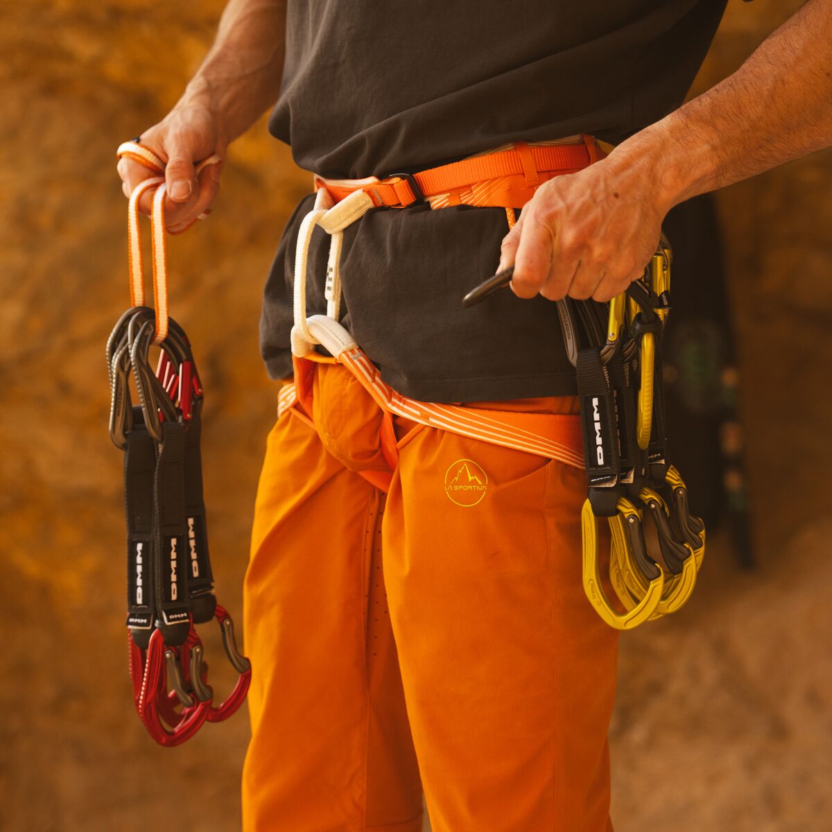 DMM Alpha Sport Quickdraw - 6 Pack Titanium/Red 12cm A526RD-12VWP6 for ...